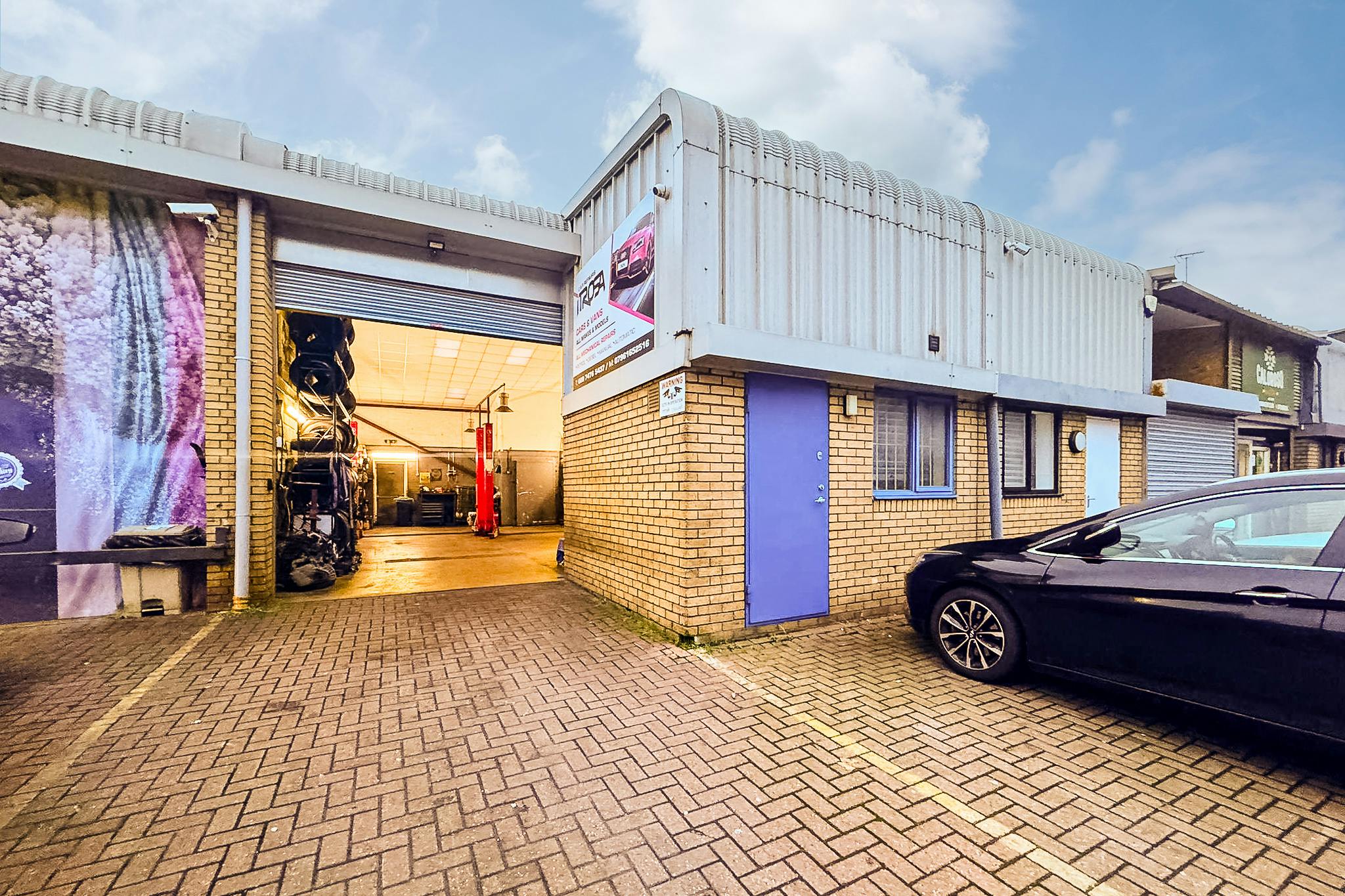 Commercial - Tarn & Tarn